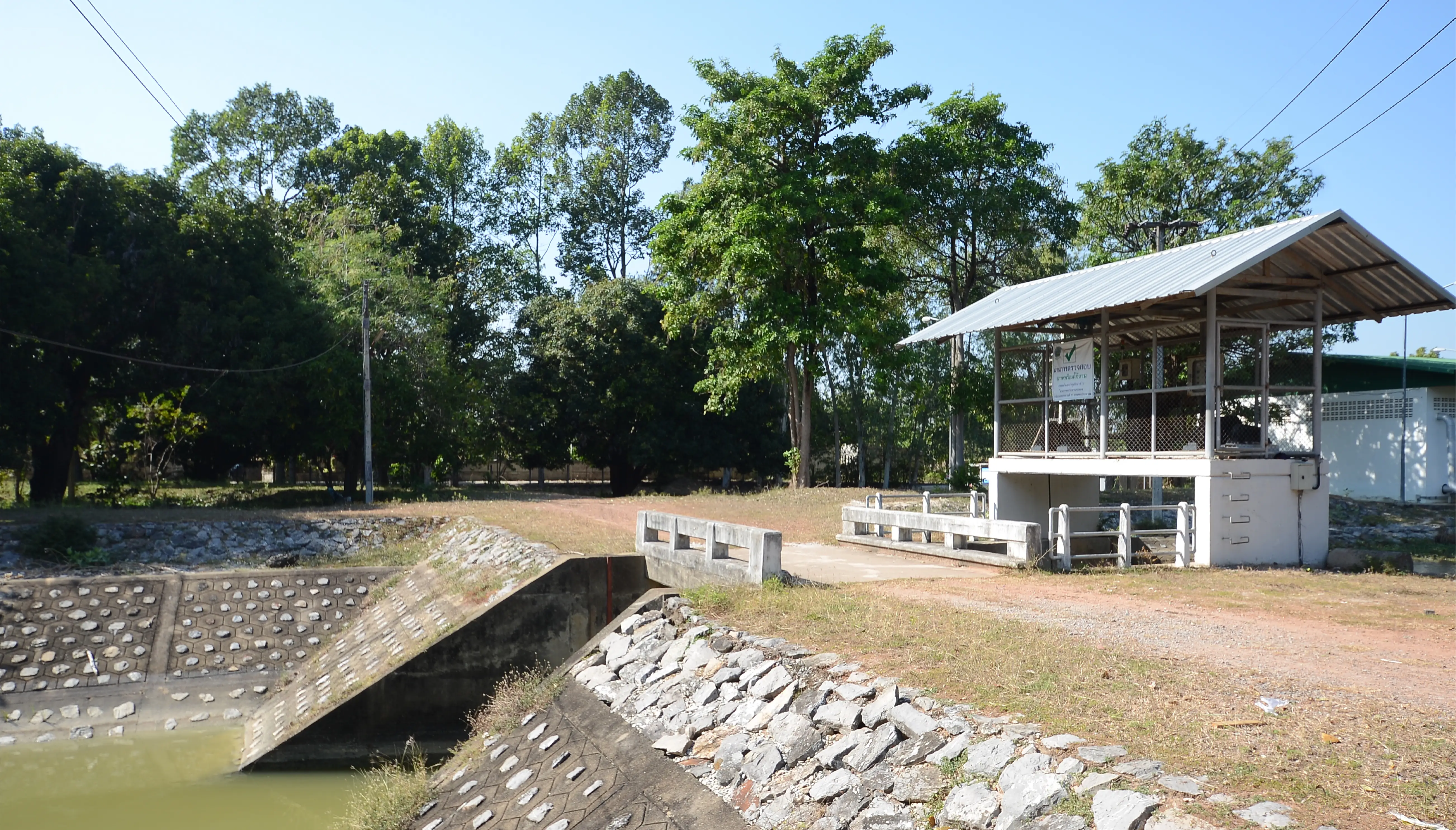 Thap Ma-Nam Hu Project Manage flood prevention systems and diversion of raw water into Khlong ...